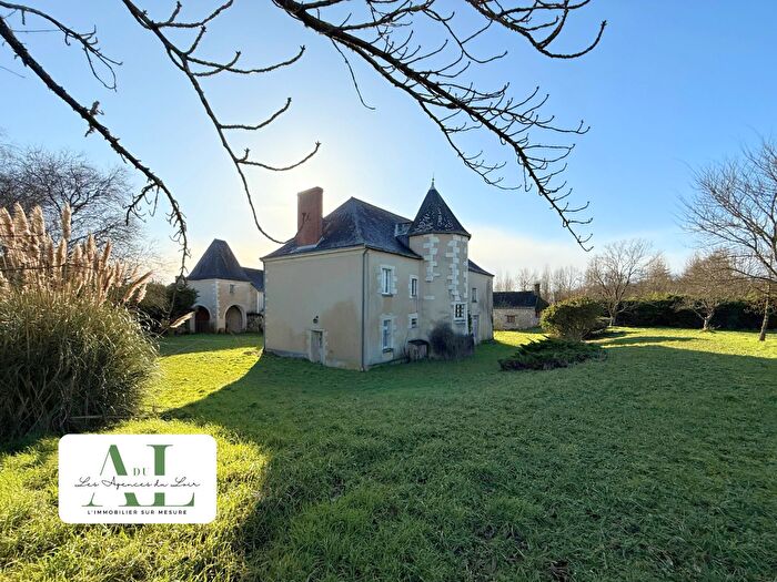 Maison à vendre - Lué-en-Baugeois - 7 pièces - 5 chambres