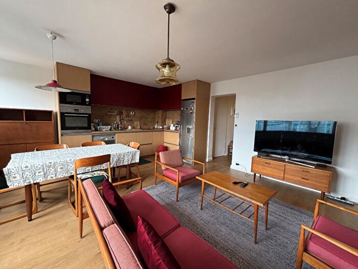 Appartement 2 pièces à Antony, Croix de Berny, à louer