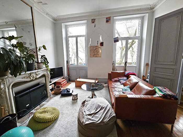 Appartement à louer - Bordeaux, Victor Hugo - 4 pièces - 3 chambres