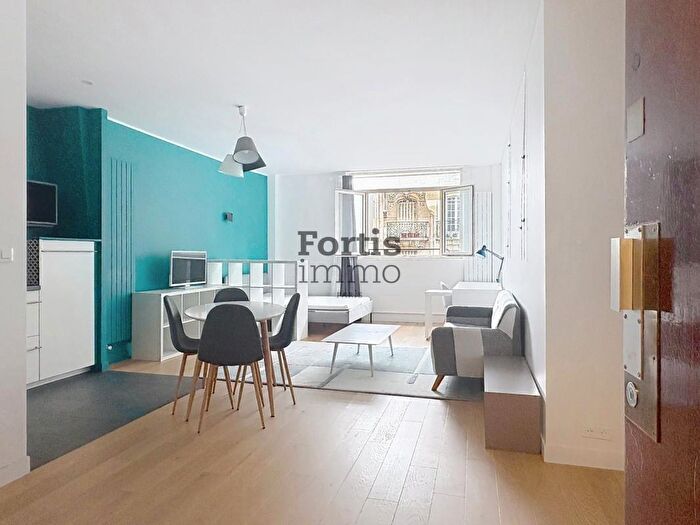 Paris 4ème, Saint-Merri : Appartement 1 pièce à vendre