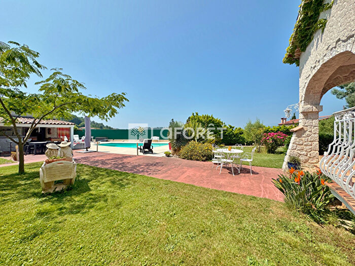 Levens : Maison 10 pièces à vendre