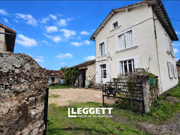 Maison à vendre - Maisonnais-sur-Tardoire - 8 pièces - 2 chambres