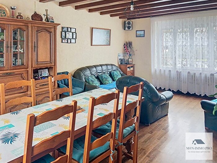 Maison 6 pièces à vendre à Saint-Marc-le-Blanc