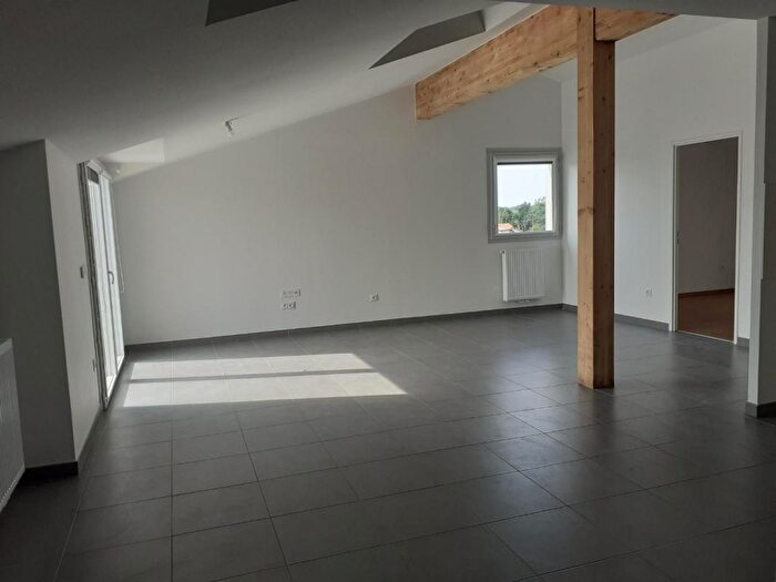 Appartement à louer - Saint-Vincent-de-Tyrosse - 4 pièces - 3 chambres