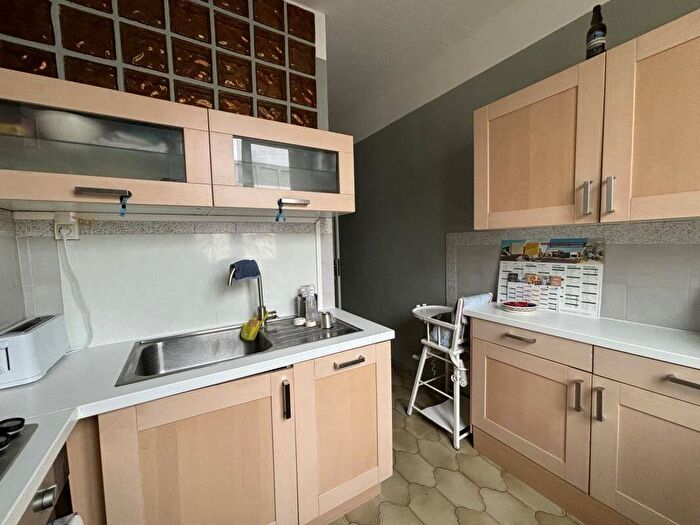 Appartement 2 pièces à louer à Saint Louis, Lyon 7ème arrondissement
