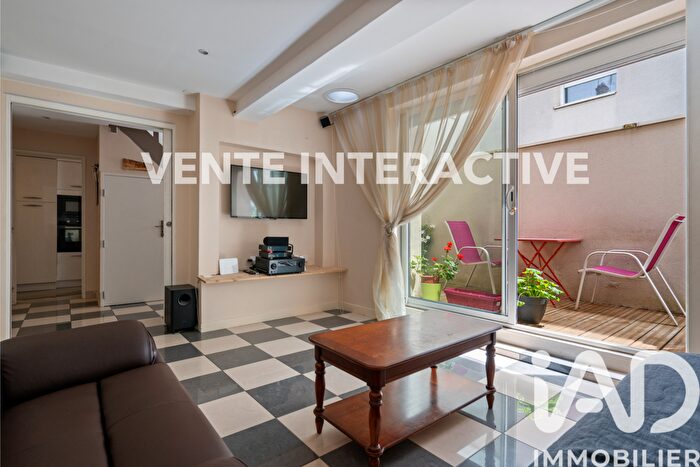 Maison à vendre - Villeurbanne, Grand Clément - 4 pièces - 2 chambres