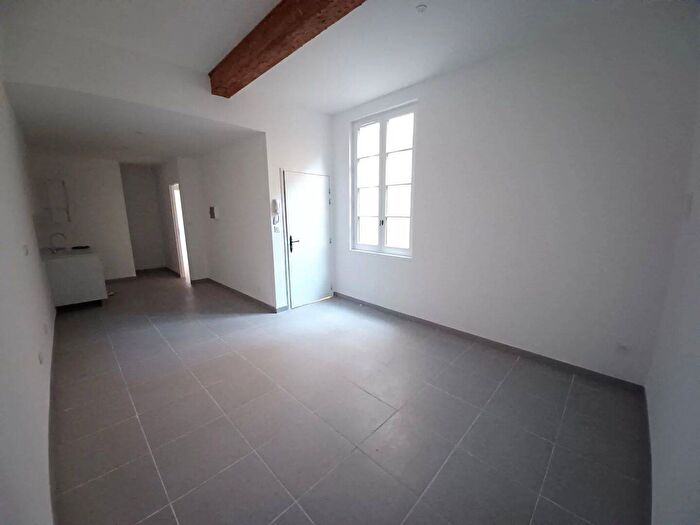 Le Sizen, Beaucaire : Appartement 3 pièces à louer