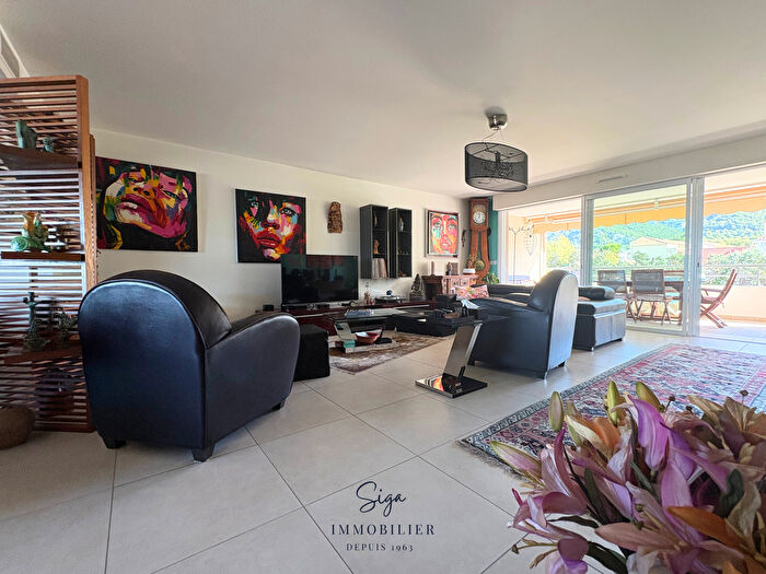 Appartement à vendre - Marseille e , Montredon - 4 pièces - 3 chambres