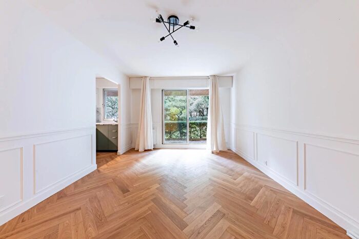 Appartement 2 pièces à vendre à Paris 15ème, Georges Brassens
