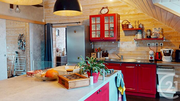 Appartement à vendre - Orchamps-Vennes - 4 pièces - 2 chambres