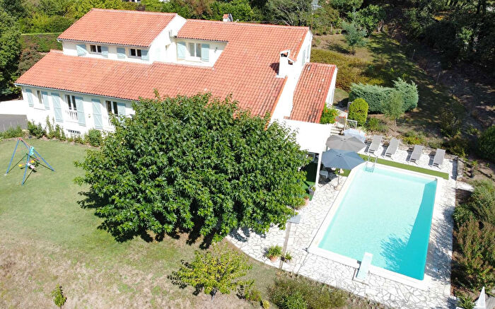 Maison à vendre - Puygouzon - 11 pièces - 5 chambres