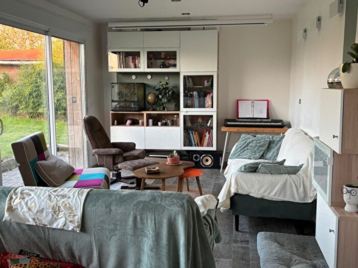 Maison à vendre - Thury-en-Valois - 6 pièces - 4 chambres