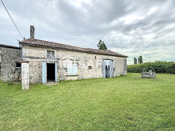 Rougnac : Maison 2 pièces à vendre