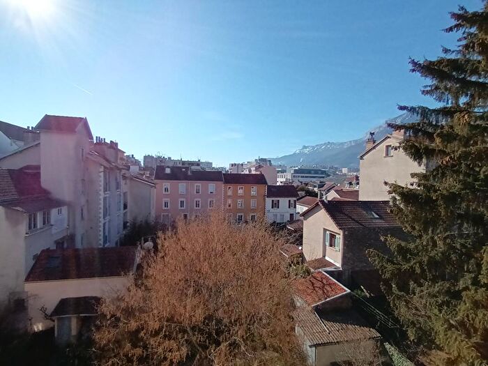 Appartement 2 pièces à louer - Grenoble, Berriat