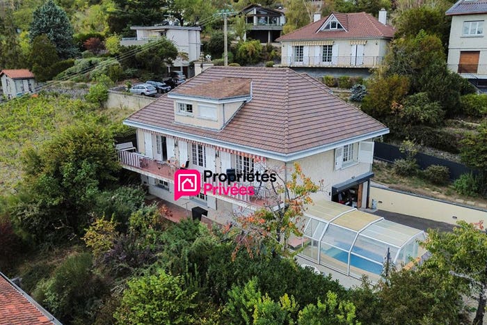 Maison 7 pièces à Clermont-Ferrand, Cotes de Clermont, à vendre