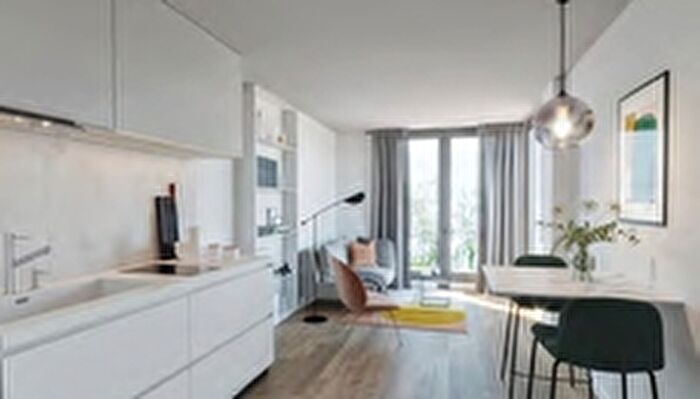 Neuville-sur-Saône : Maison 2 pièces à vendre