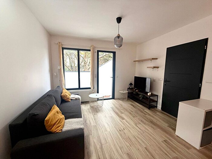 Appartement à louer - Gabriel Péri-Estienne dOrves, Colombes - 2 pièces - 1 chambre