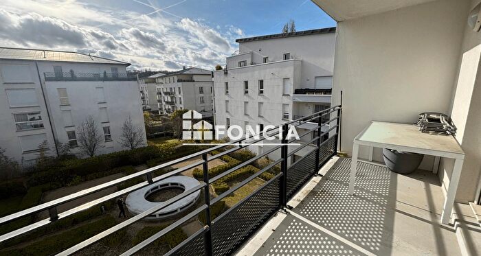 Saint-Cyr-l'École, Centre-ville : Appartement 2 pièces à vendre