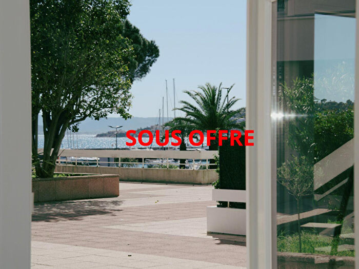 Appartement à vendre - Sainte-Maxime, Centre-ville, Pléiades - 2 pièces - 1 chambre