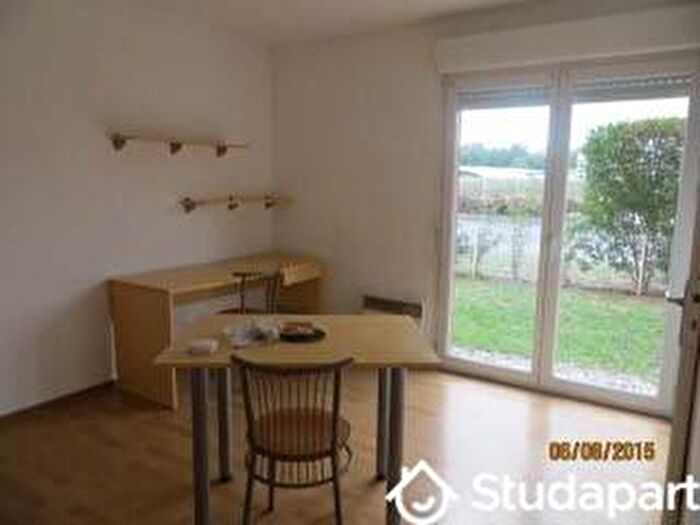 Appartement à louer - Brivazac, Pessac - 1 pièce