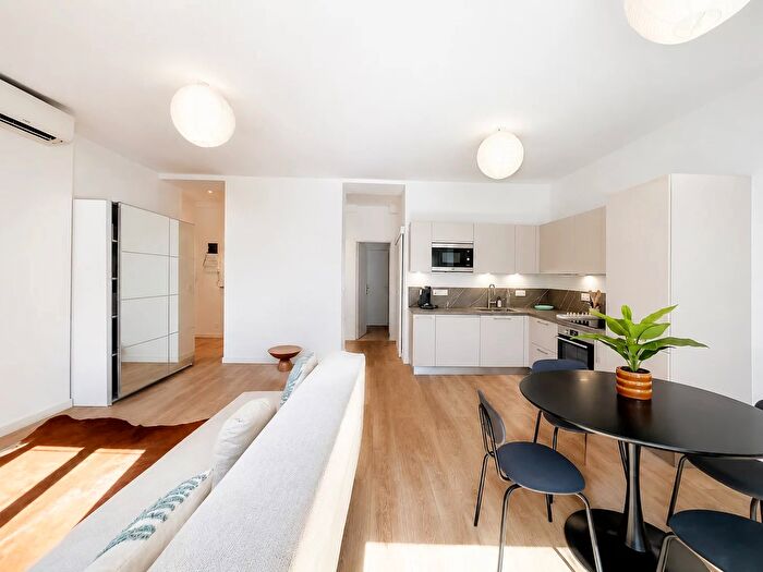 Appartement 2 pièces à Nice, Vernier, à louer
