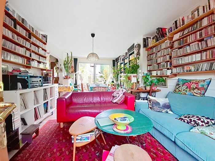 Romainville, Centre-ville : Maison 6 pièces à vendre