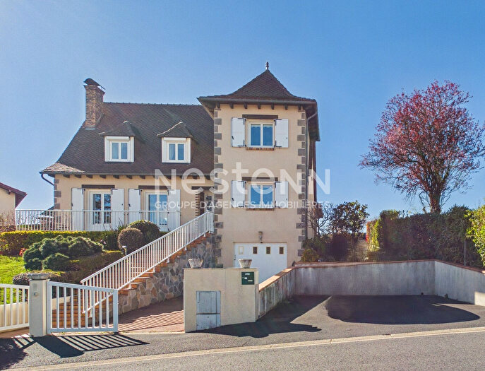 Maison à vendre - Aurillac, Stade, Alouettes, Massigoux - 8 pièces - 5 chambres