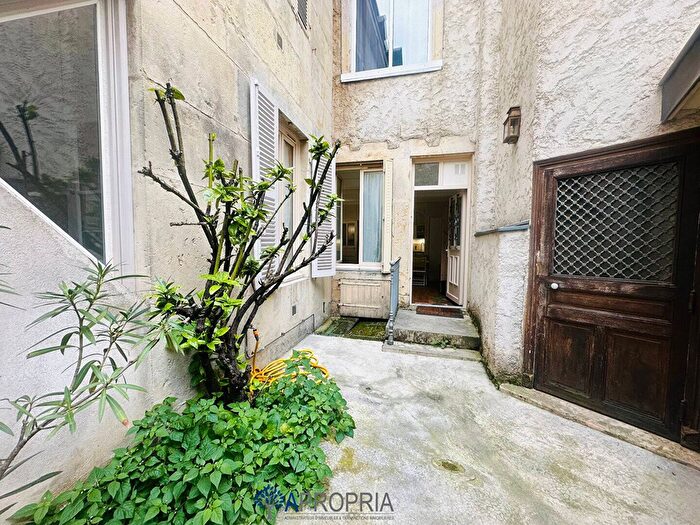 Appartement à louer - Grangier, Dijon - 1 pièce - 1 chambre