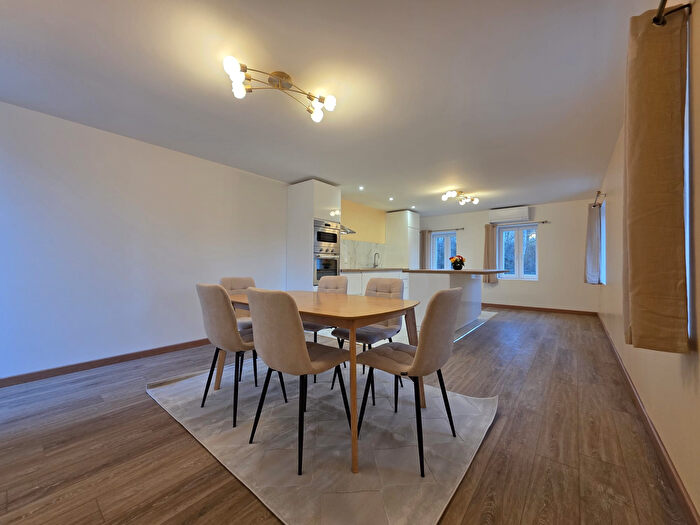 Maison à vendre - Saint-Paul-en-Chablais - 7 pièces - 4 chambres