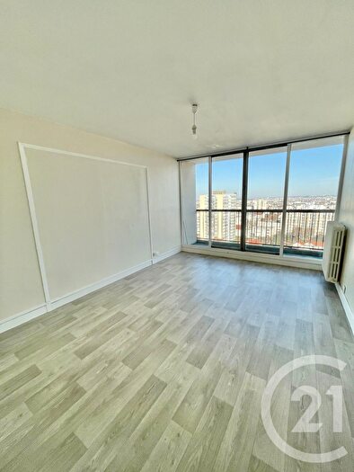 Appartement à louer - Villejuif, Centre-ville - 4 pièces - 3 chambres