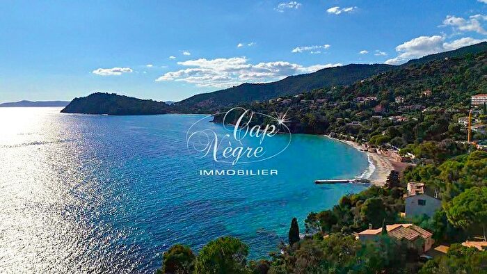 Rayol-Canadel-sur-Mer : Maison 6 pièces à vendre