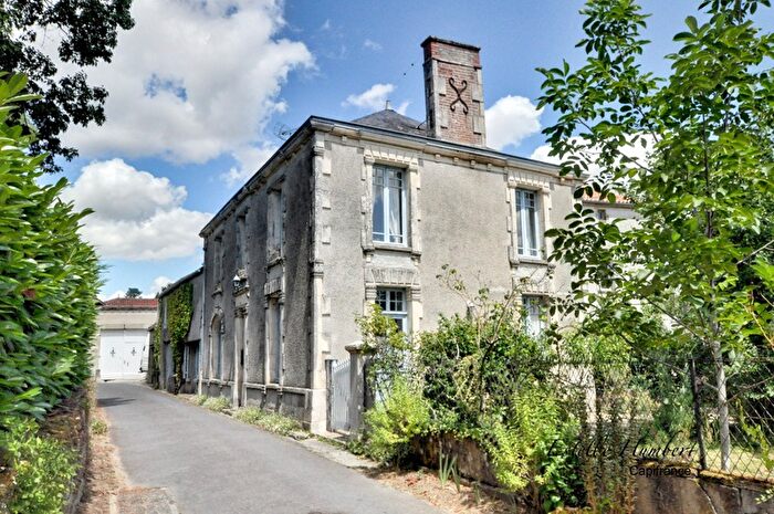 Maison 7 pièces à Vouvant, à vendre
