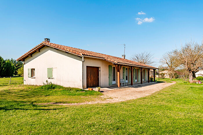 Maison à vendre - Mouliets-et-Villemartin - 4 pièces - 3 chambres
