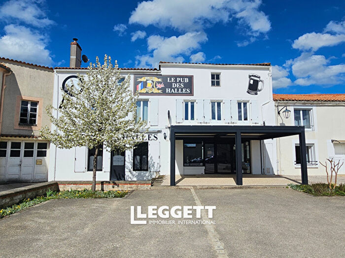 Maison à vendre - Sainte-Hermine - 11 pièces - 6 chambres