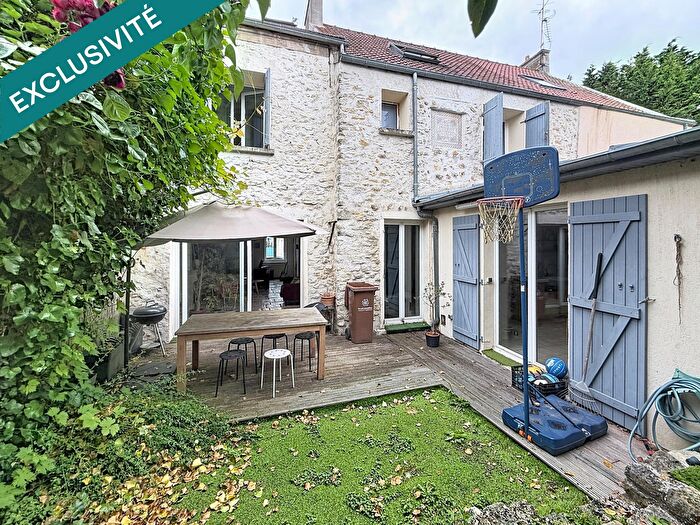 Fontenay-le-Fleury, Vieux village : Maison 6 pièces à vendre