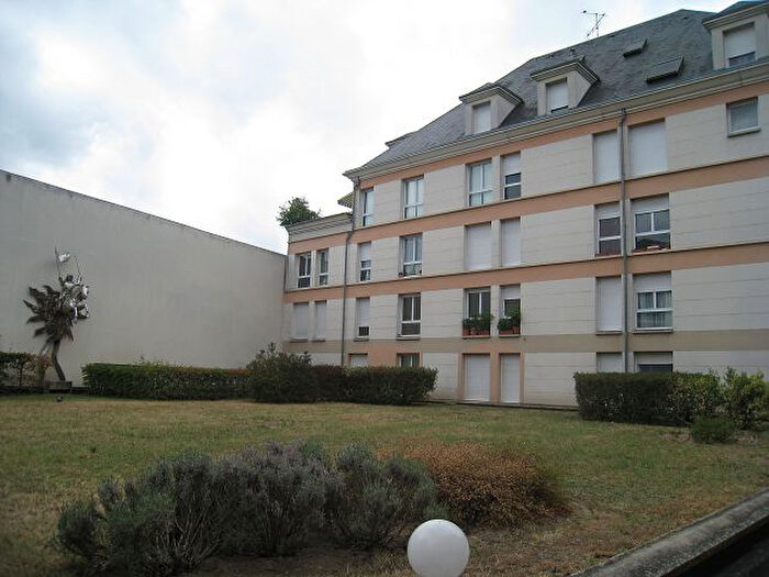 Appartement 2 pièces à louer à Orléans, Cathédrale, Jeanne d'Arc