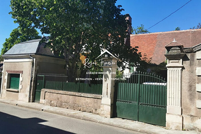 Maison à vendre - Yzeures-sur-Creuse - 5 pièces - 4 chambres