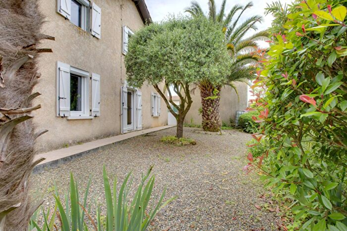 Maison 7 pièces à Saint-Sever, à vendre