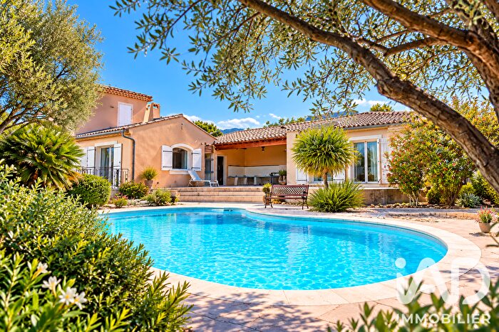 Maison 7 pièces à Domazan, à vendre