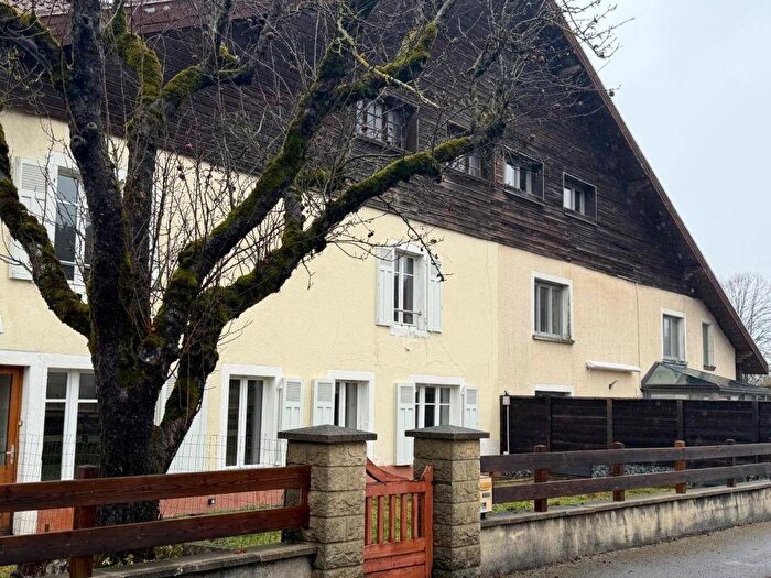 Appartement à louer - Arc-sous-Cicon - 3 pièces - 2 chambres
