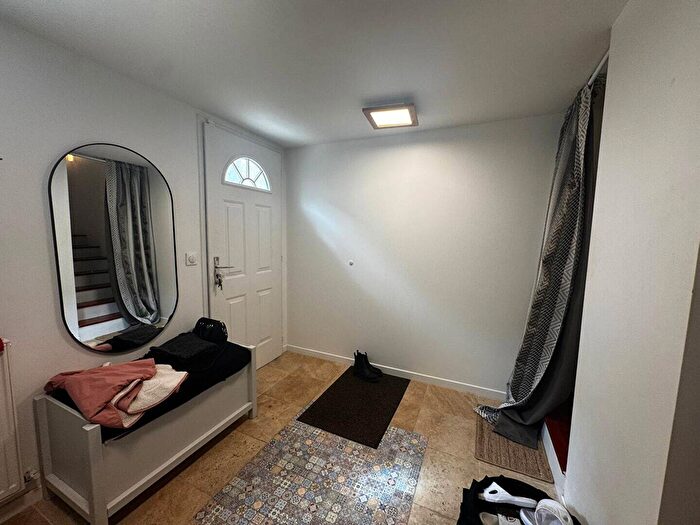 Maison à louer - Centre Ville, Aubervilliers - 5 pièces - 3 chambres