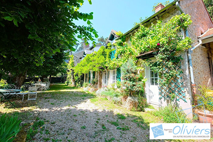 Maison à vendre - Senlisse - 11 pièces - 6 chambres
