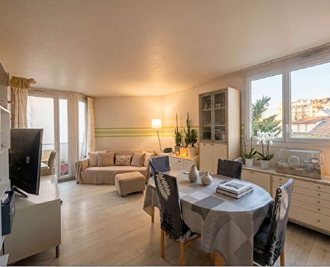 Appartement à vendre - Créteil, Brèche, Préfecture - 3 pièces - 2 chambres