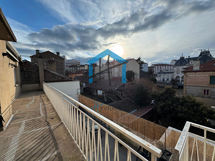 Appartement à louer - Saint-Chamond, Centre-ville, Saint-Ennemond, Chavanne - 3 pièces - 2 chambres