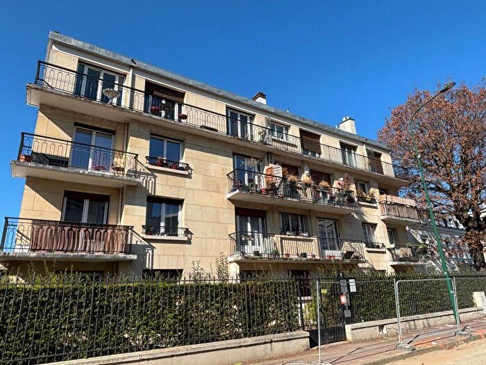 Appartement à louer - Le Bois, Nogent-sur-Marne - 2 pièces - 1 chambre