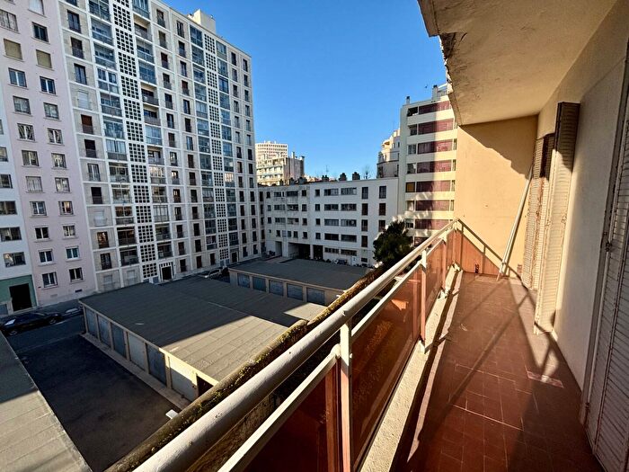 Appartement à louer - Le Pharo, Marseille ème arrondissement - 1 pièce