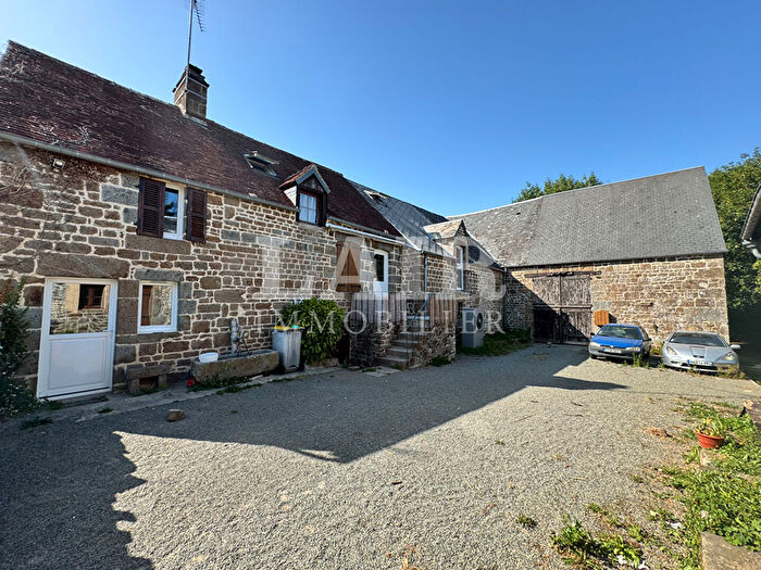 Sainte-Marguerite-de-Carrouges : Maison 6 pièces à vendre