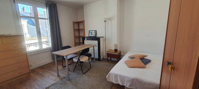 Appartement 1 pièce à louer - Cathédrale, Tours