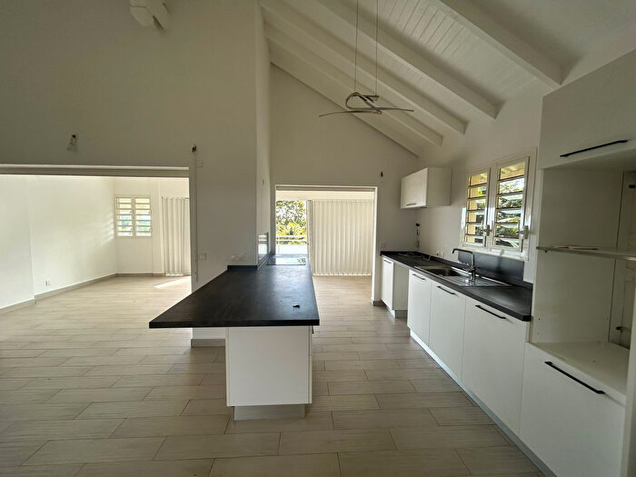 Maison à louer - Petit-Bourg - 6 pièces - 5 chambres