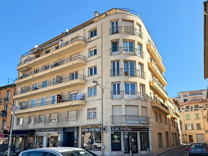 Nice, Madeleine : Appartement 2 pièces à vendre
